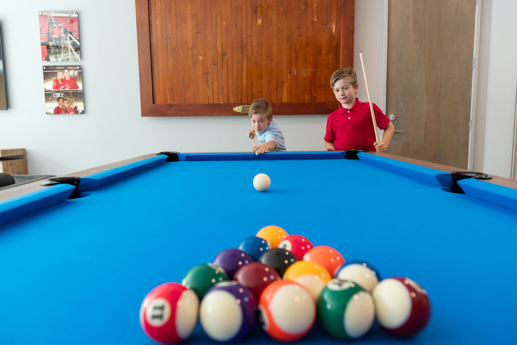 The Ehrenfeld Family's Governors Club Home Is a Modern Marvel - Chapel ...